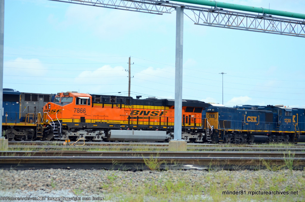 BNSF 7866